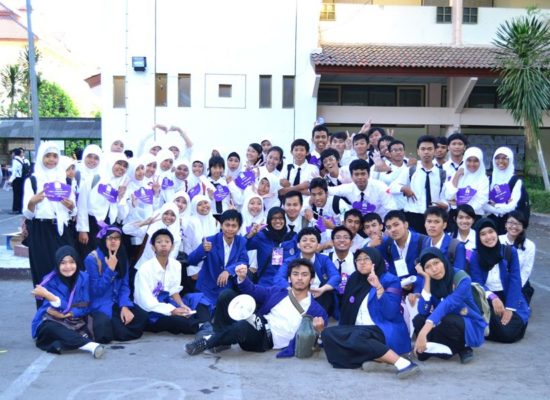 8 Tema Ospek Mahasiswa Terbaru Paling Kreatif Yang Perlu Kamu Tahu