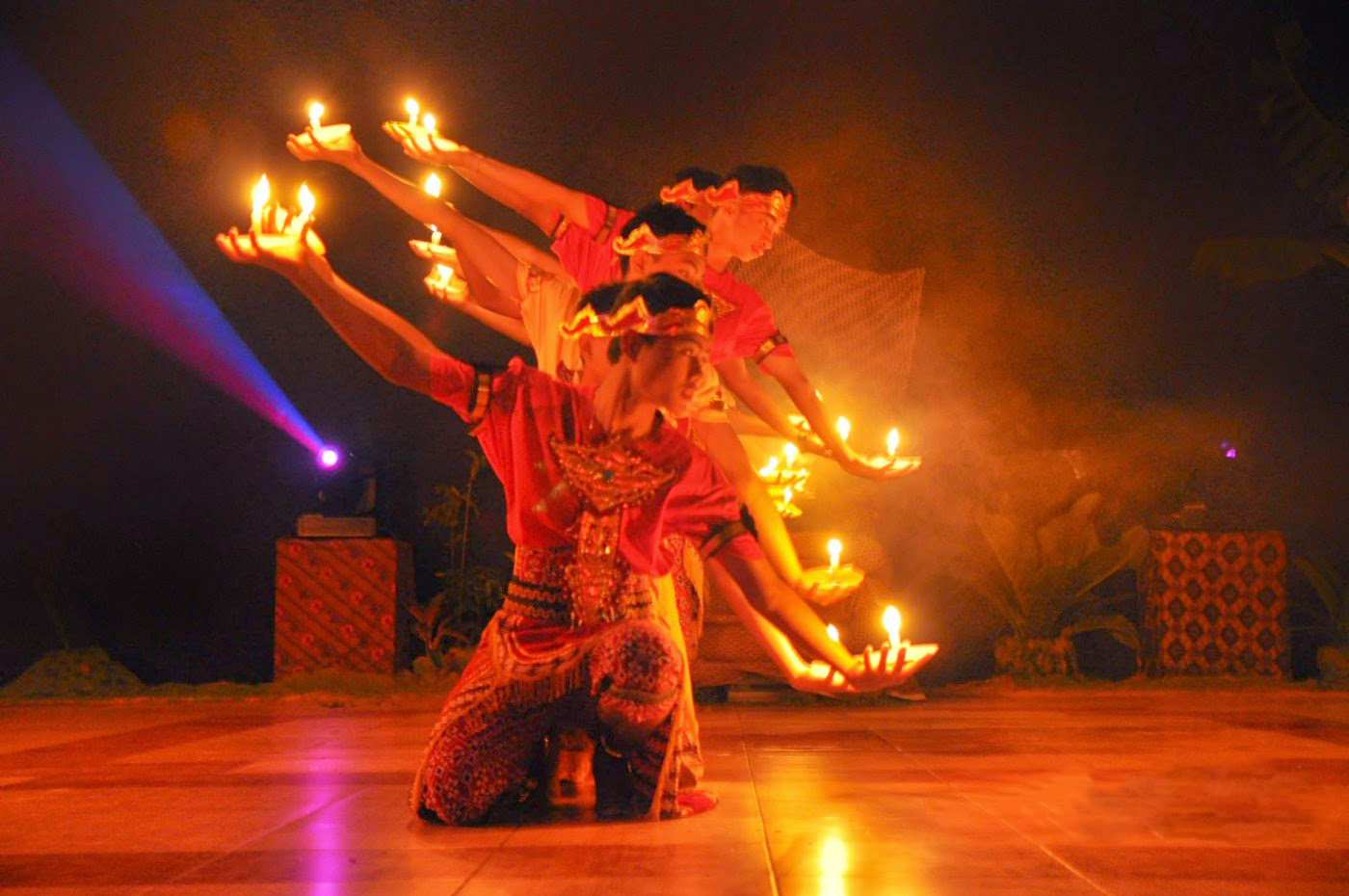 34 Tarian Daerah di Provinsi Indonesia, Asal Daerah + Gambar Lengkap!